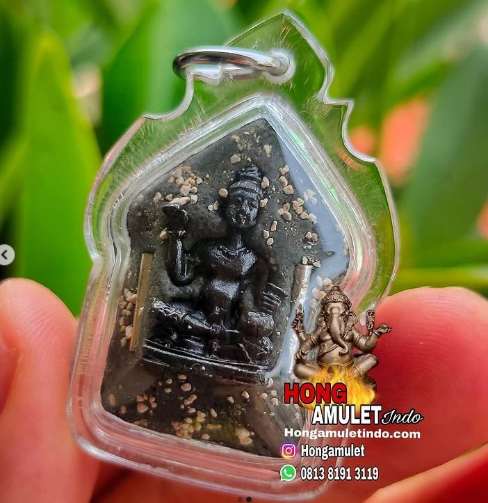 Thai Amulet Phra Khun Paen Gumanthong by Ajahn Thai - LP Dum Wat Santitham